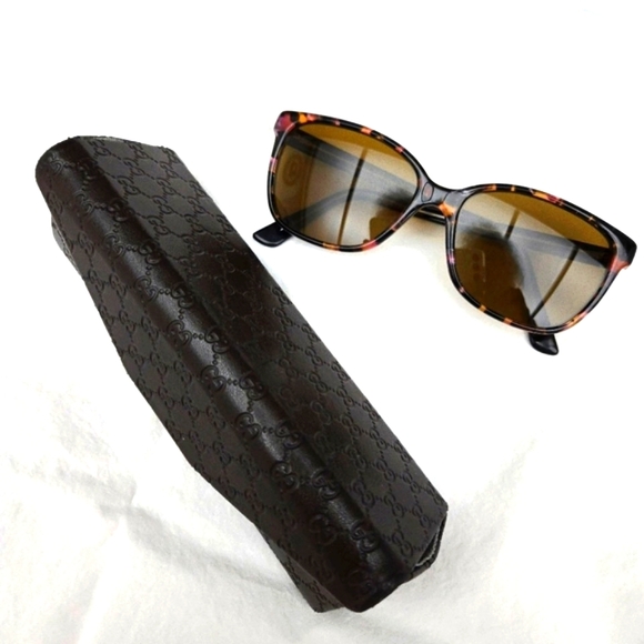 Gucci | Accessories | Gucci Tortoise Shell Womens Sunglasses And ...